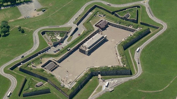 THE WORLD GEOGRAPHY: 15 Star-Shaped Forts From Around the World