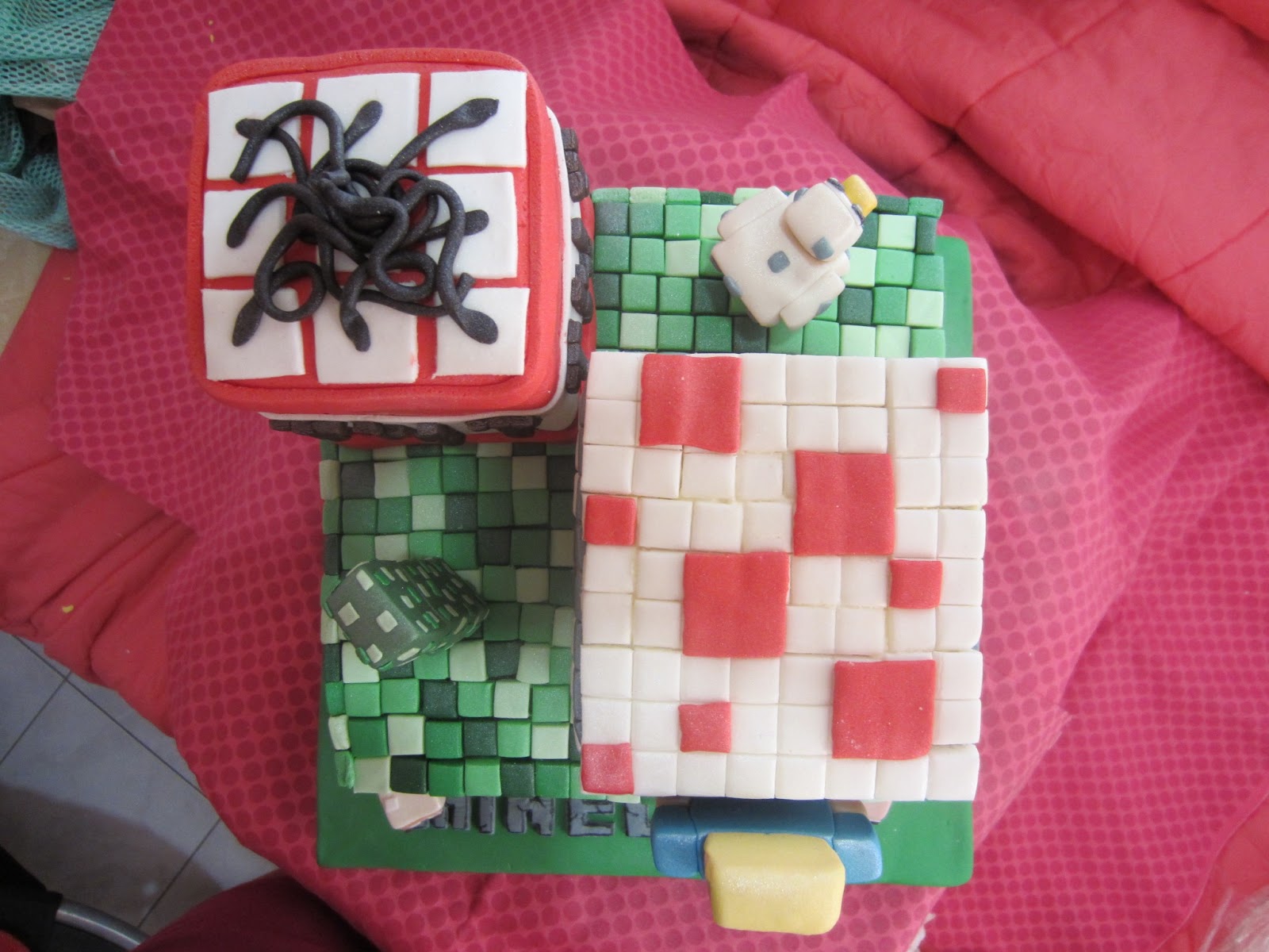 Home May'de Cakes: The Making: Minecraft Cake