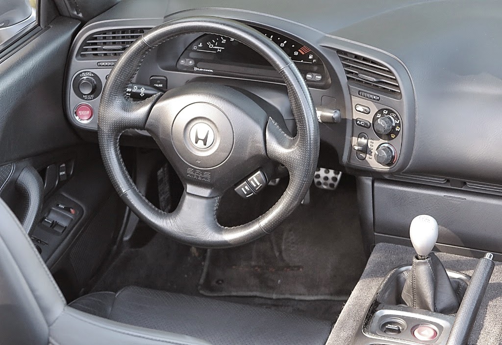 drivingandlife: S2000 - HONDA'S F1-BRED SPORTS CAR