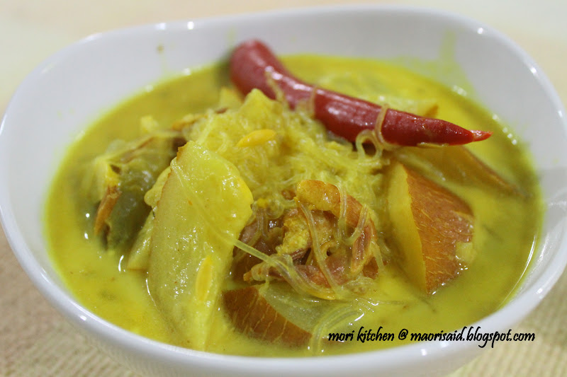 Mori's Kitchen: Timun Tua masak Lemak Kuning