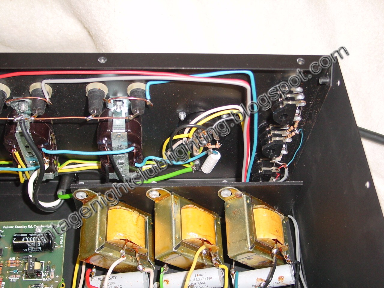 Solus Lighting: Pulsar Modulator 3 Channel Color Organ