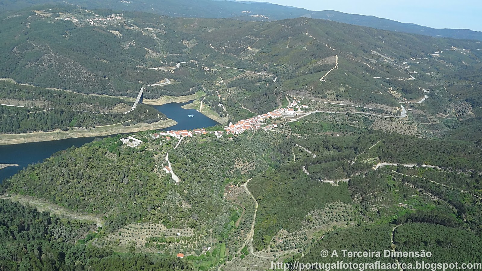 A Terceira Dimensão: Álvaro