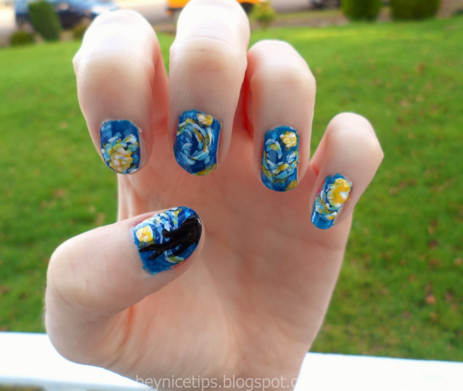 Hey, nice tips!: Van Gogh Starry Night Nails