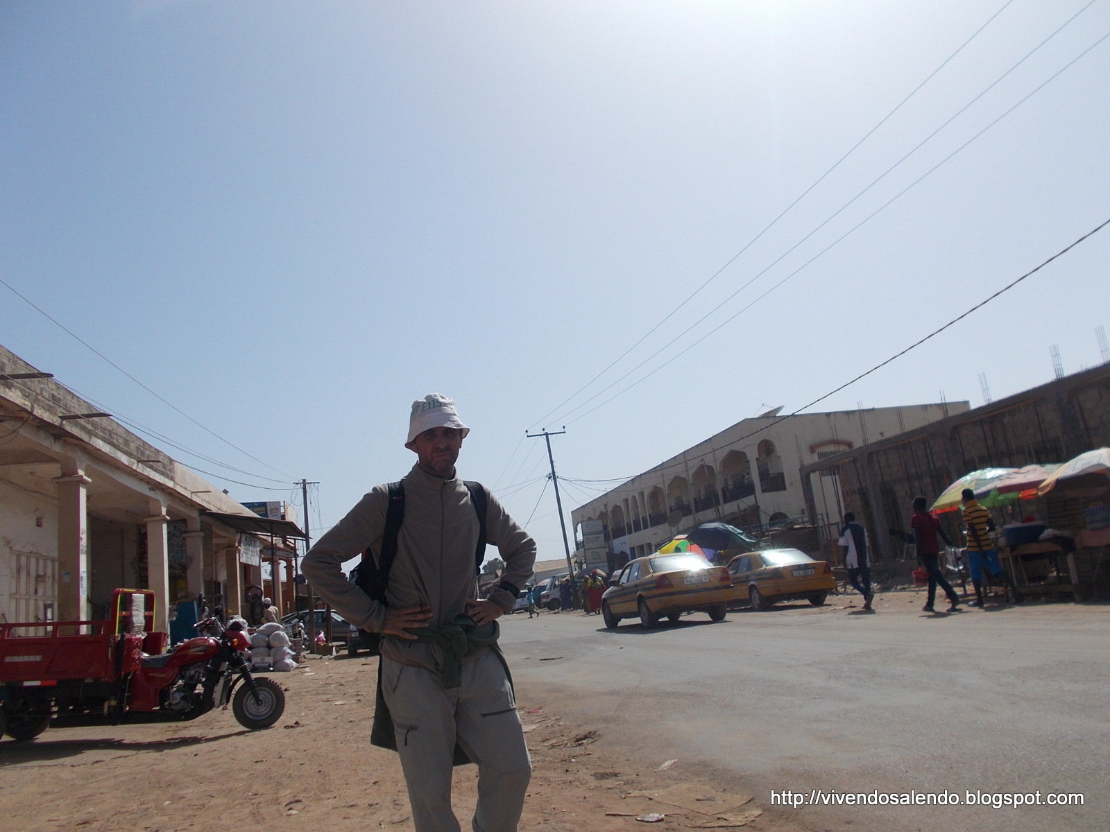 VIVENDO SALENDO: Brikama, una delle Città più grandi del Gambia.