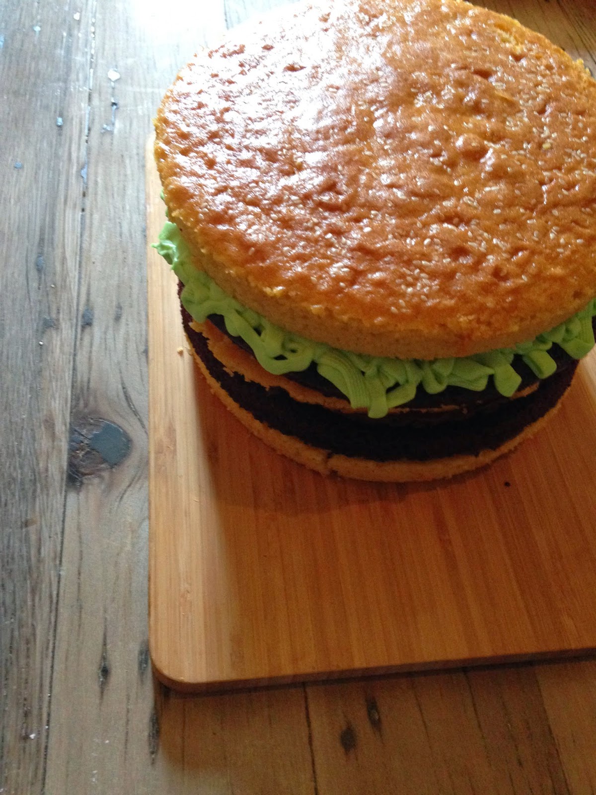 Harold's Hungry : Double Double Cake