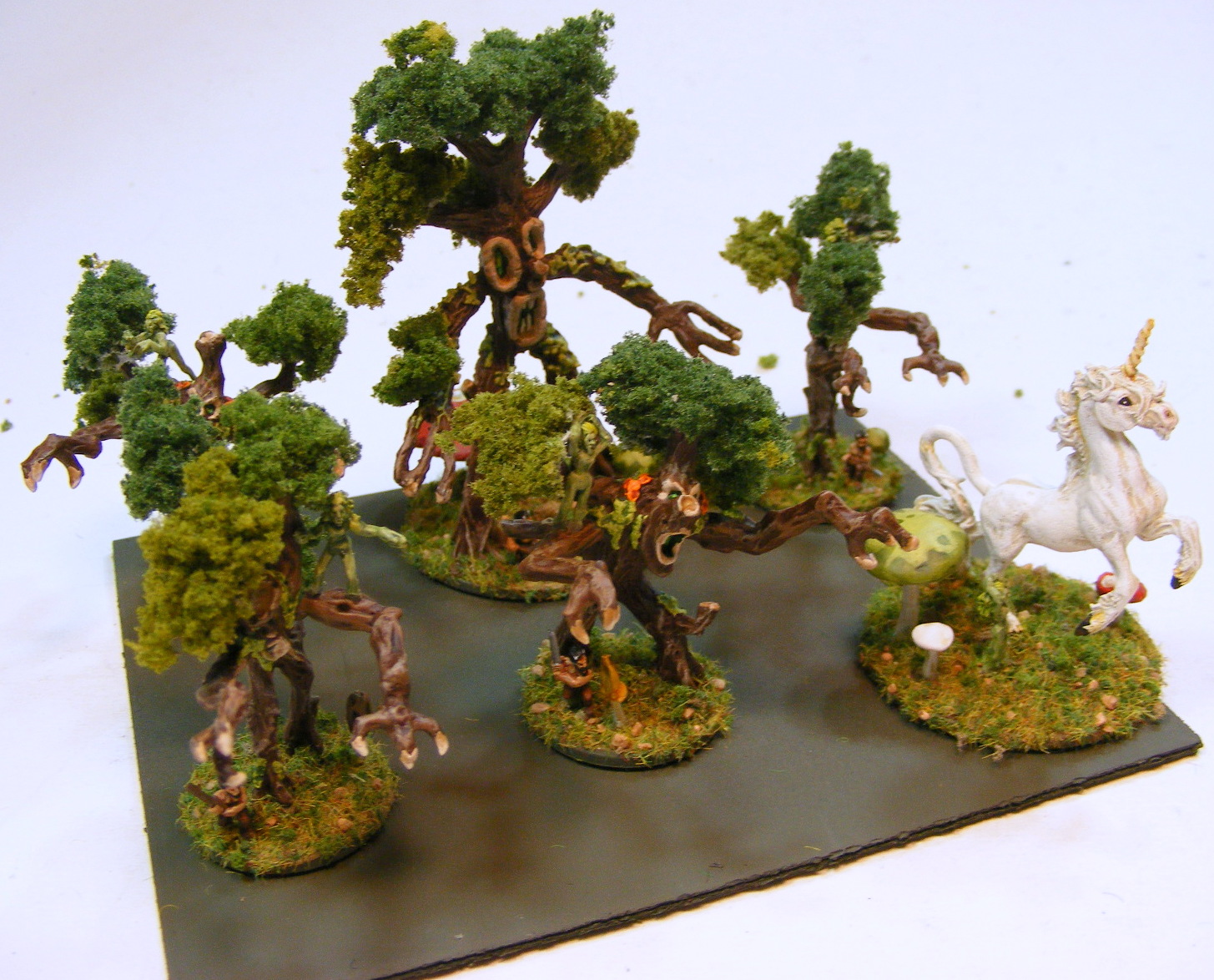 Evil Bob's Miniature Painting: Three Fantacide Factions