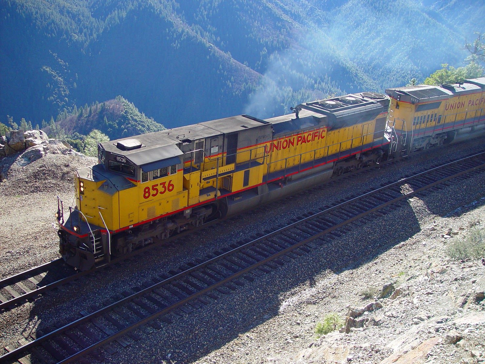 Milepost 154: A Train Blog: Inside a UP SD70ACe