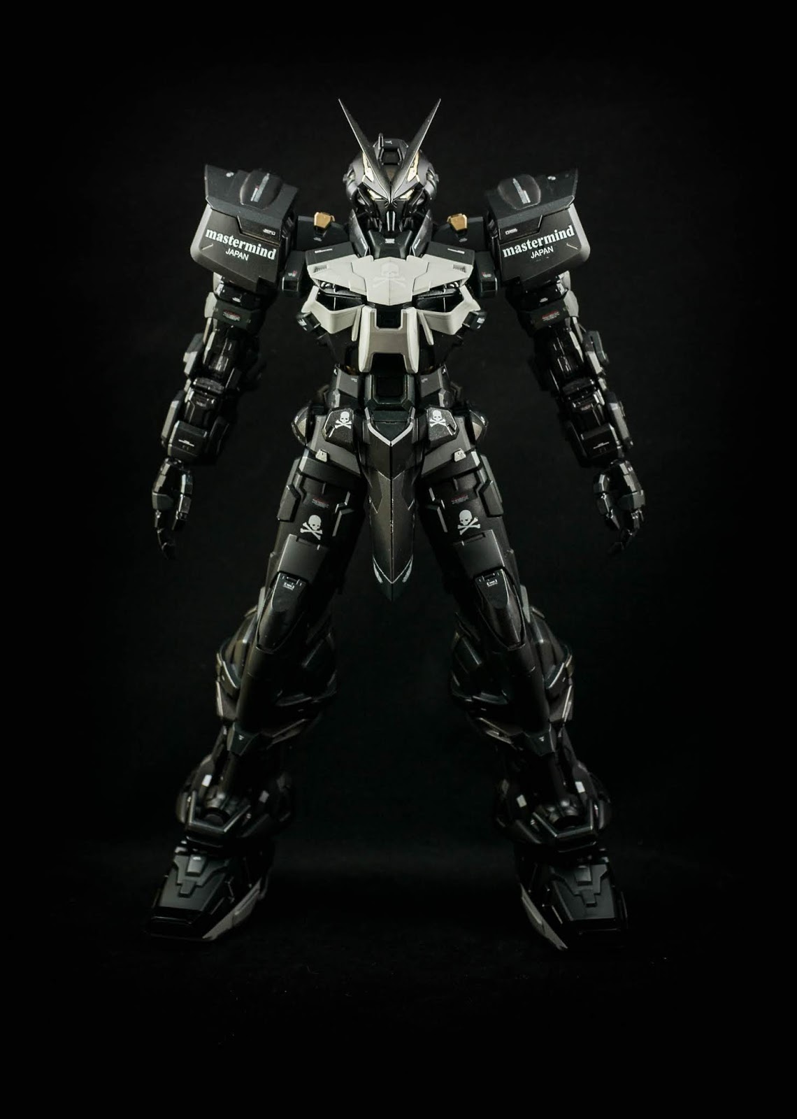 Custom Build: PG 1/60 "Mastermind" Gundam Astray