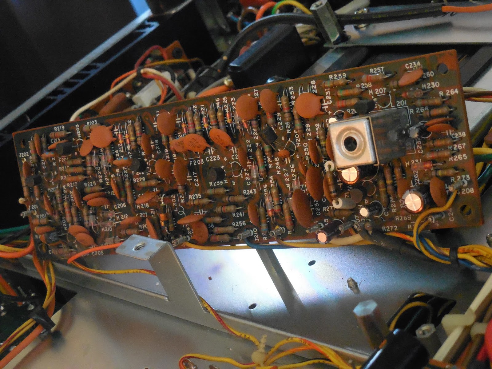 Vintage Hi-Fi Audio Restorations: Marantz 2250B Receiver W/ BA312 ...