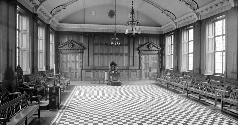 Tour Scotland: Old Travel Blog Photograph Masonic Lodge Aberdeen Scotland