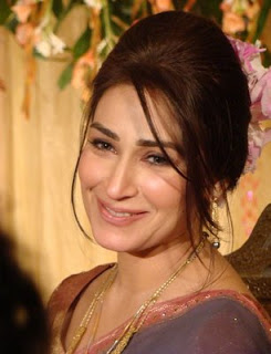 Reema Khan HD Wallpapers | Pakistan India Showbiz HD Wallpapers Free ...