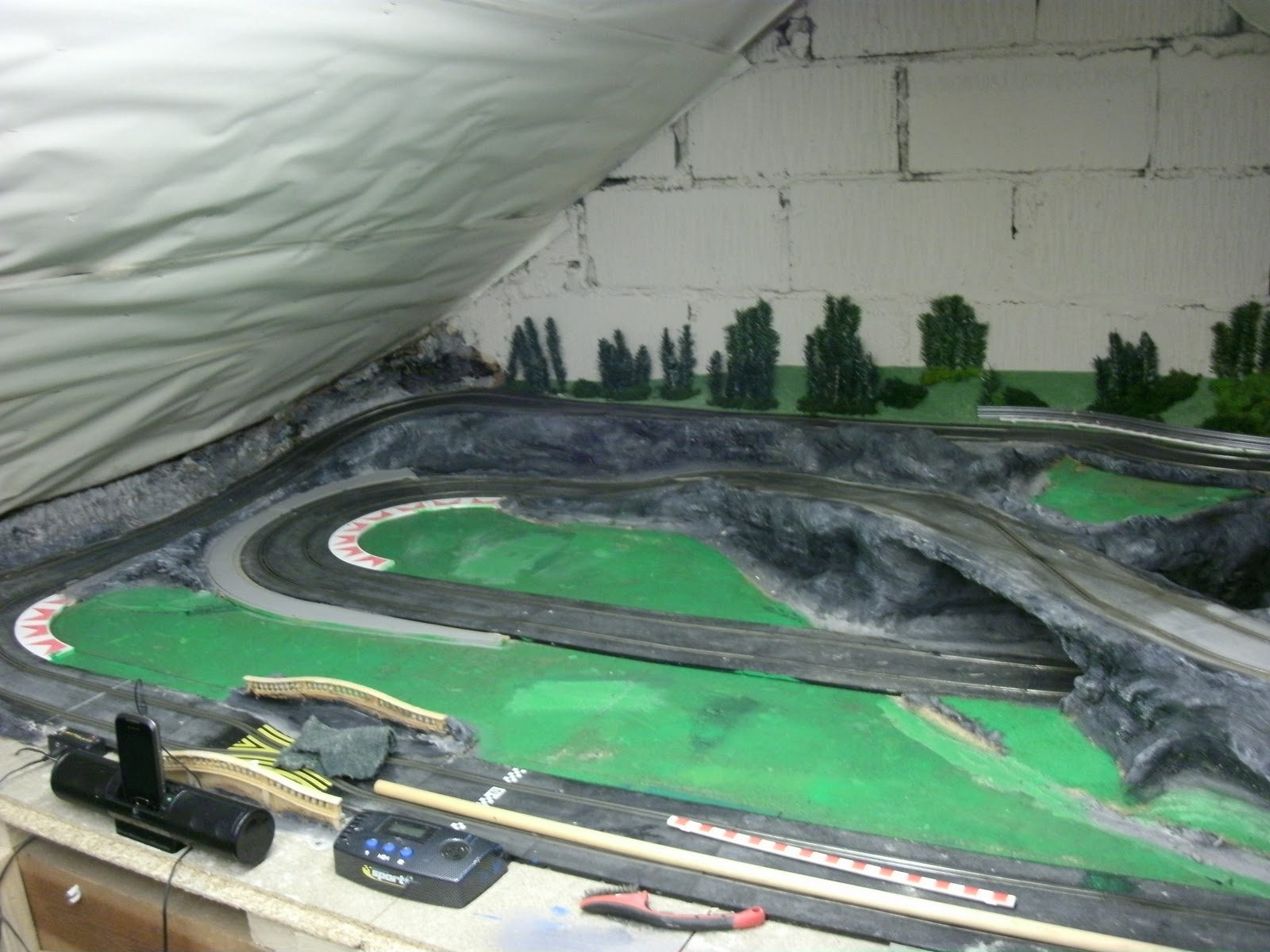 Bob's Scalextric Project: January 2012