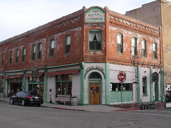 HAUNTED HOTEL KEEPS LOG OF GHOST SIGHTINGS | Haunted Earth`s Ghost World