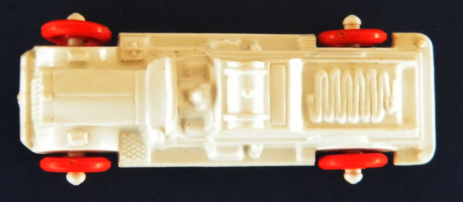 Toys and Stuff: Lido Small Plastic Fire Engines