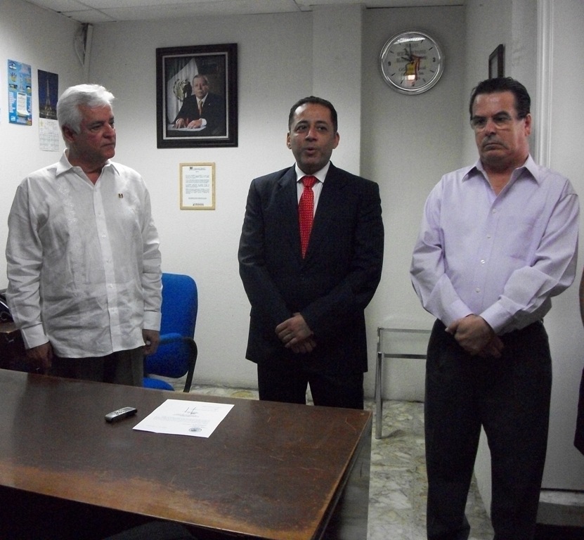 MUNDILLO POLITICO: 19 abr. 2011