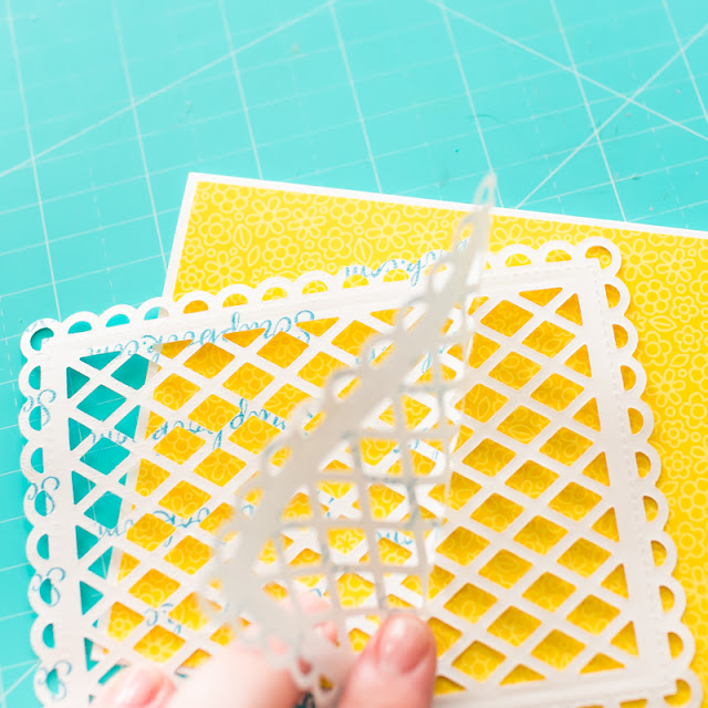 Sunny Studio: Frilly Frame Dies Cards with Franci and Mona