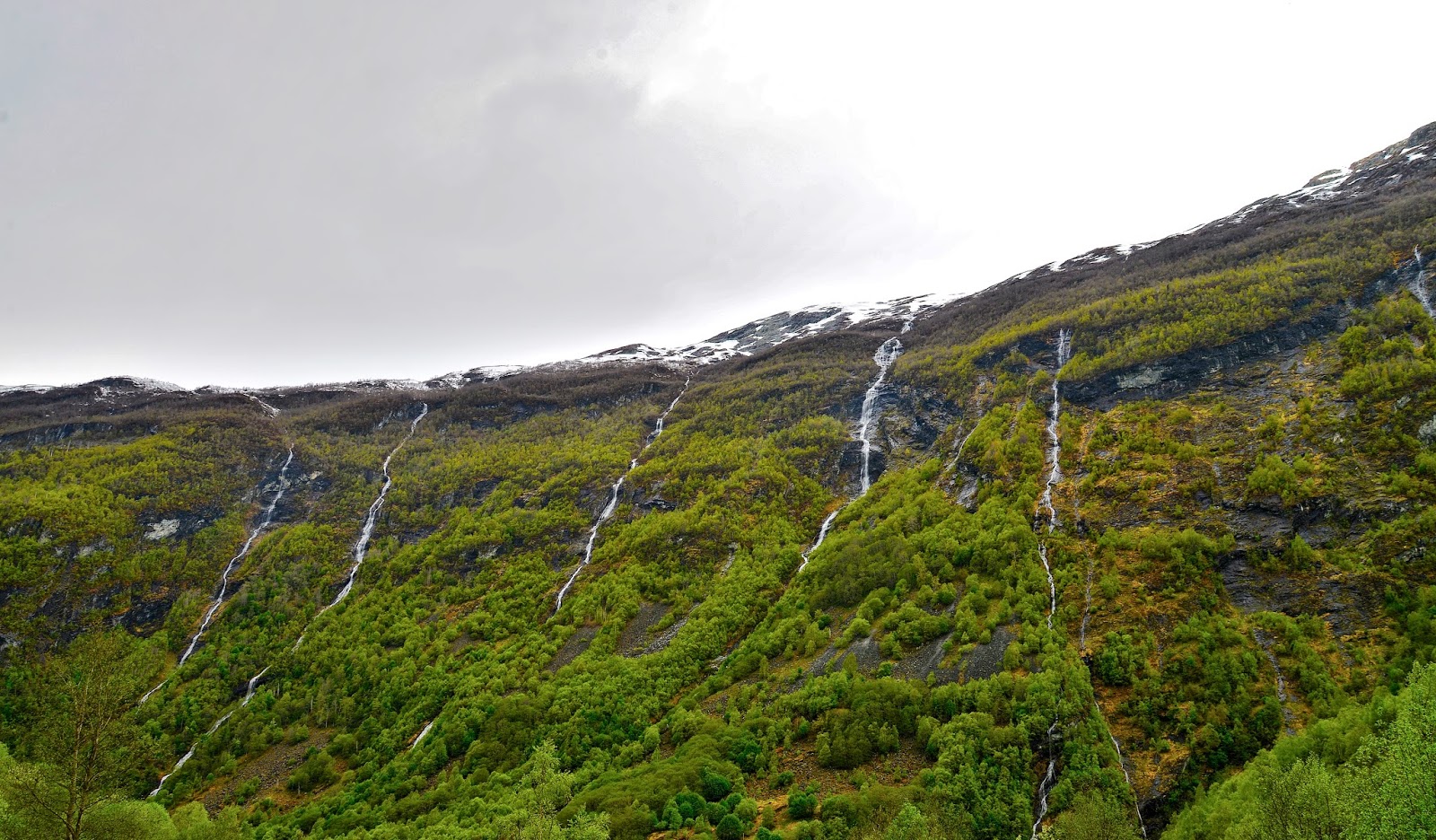Fjell og Fjord: Great walks: Vettisfossen, Utladalen - Norway Part 1
