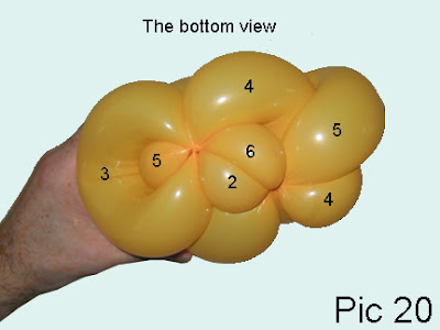 CLASSICAL: Balloon hand peace sign