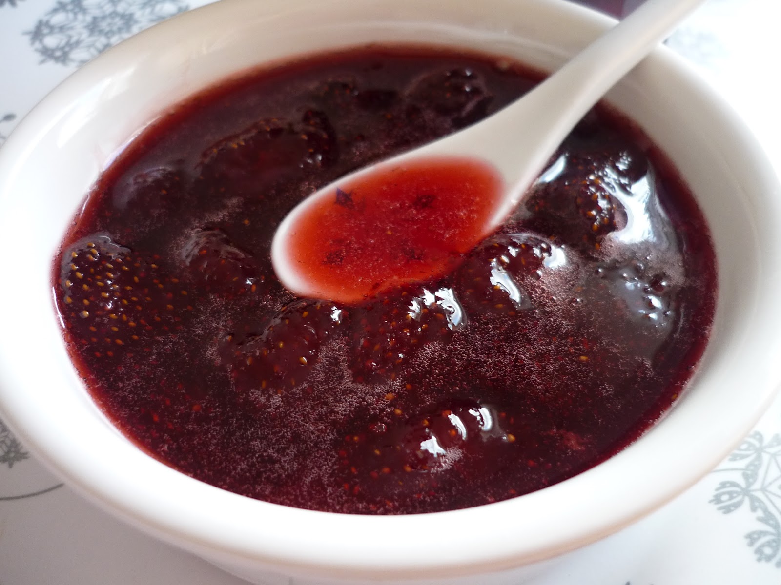 Emel Mutfakta: Çilek Reçeli...