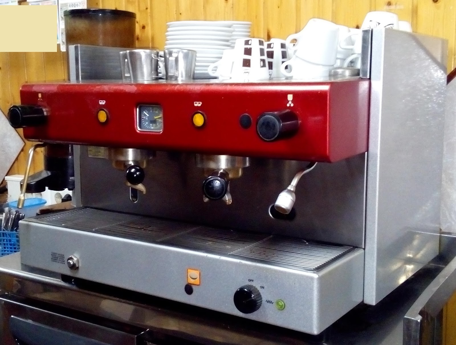 Cafetera para Bar, Restaurante o Cafetería. 190€