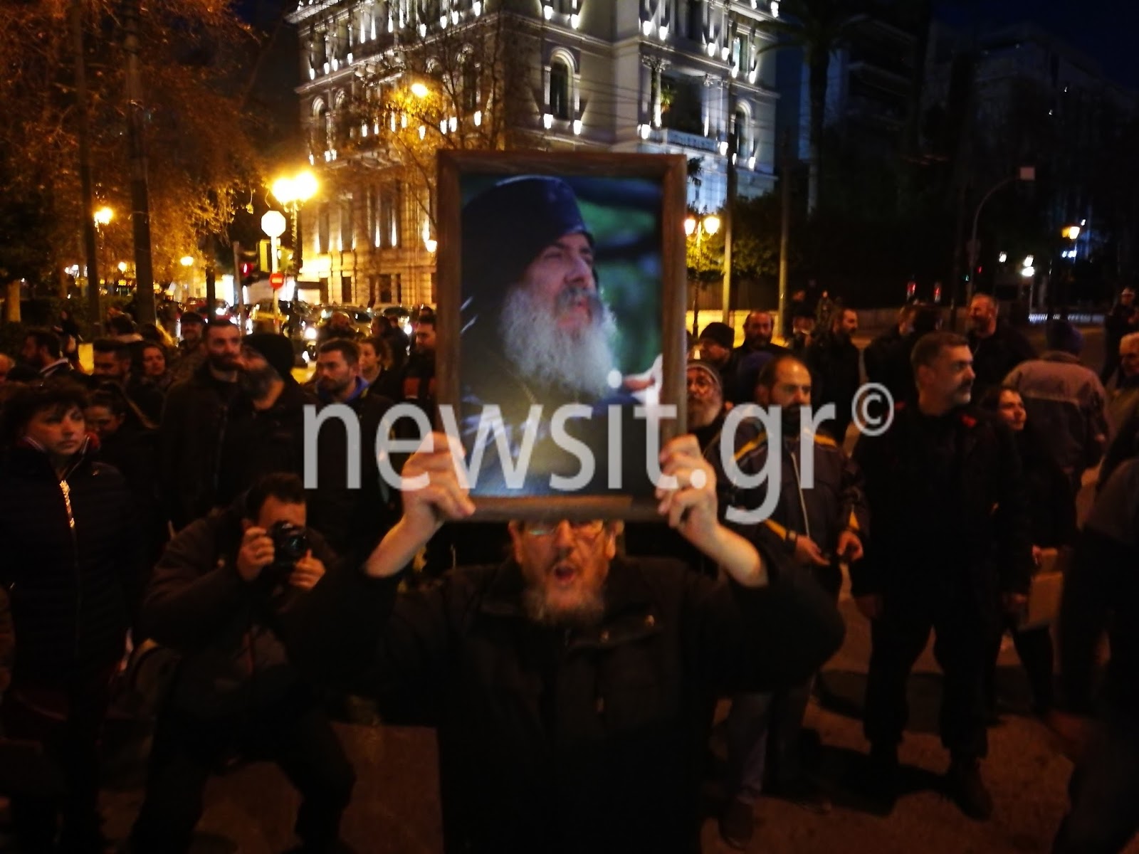 ΛΕΥΤΕΡΙΑ: ΒΙΝΤΕΟ: ΚΑΛΟΓΕΡΟΙ, ΑΕΚΤΖΗΔΕΣ ΚΑΙ ΥΠΟΣΤΗΡΙΚΤΕΣ ΤΗΣ ΜΟΝΗΣ ...