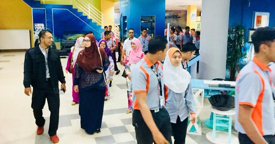 UniMAP Library: Lawatan Kerja Akademik Kolej Vokasional Kangar, Perlis.