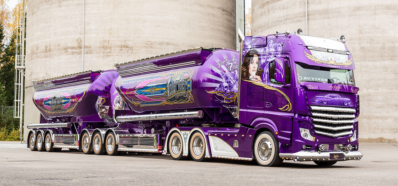 Just A Car Guy: a lowrider themed semi, that is a working truck for ...