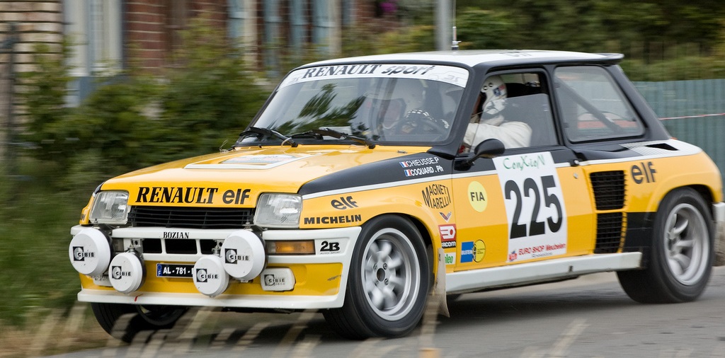 Renault 5 Turbo; Sıra dışı ufaklık - Sekiz Silindir