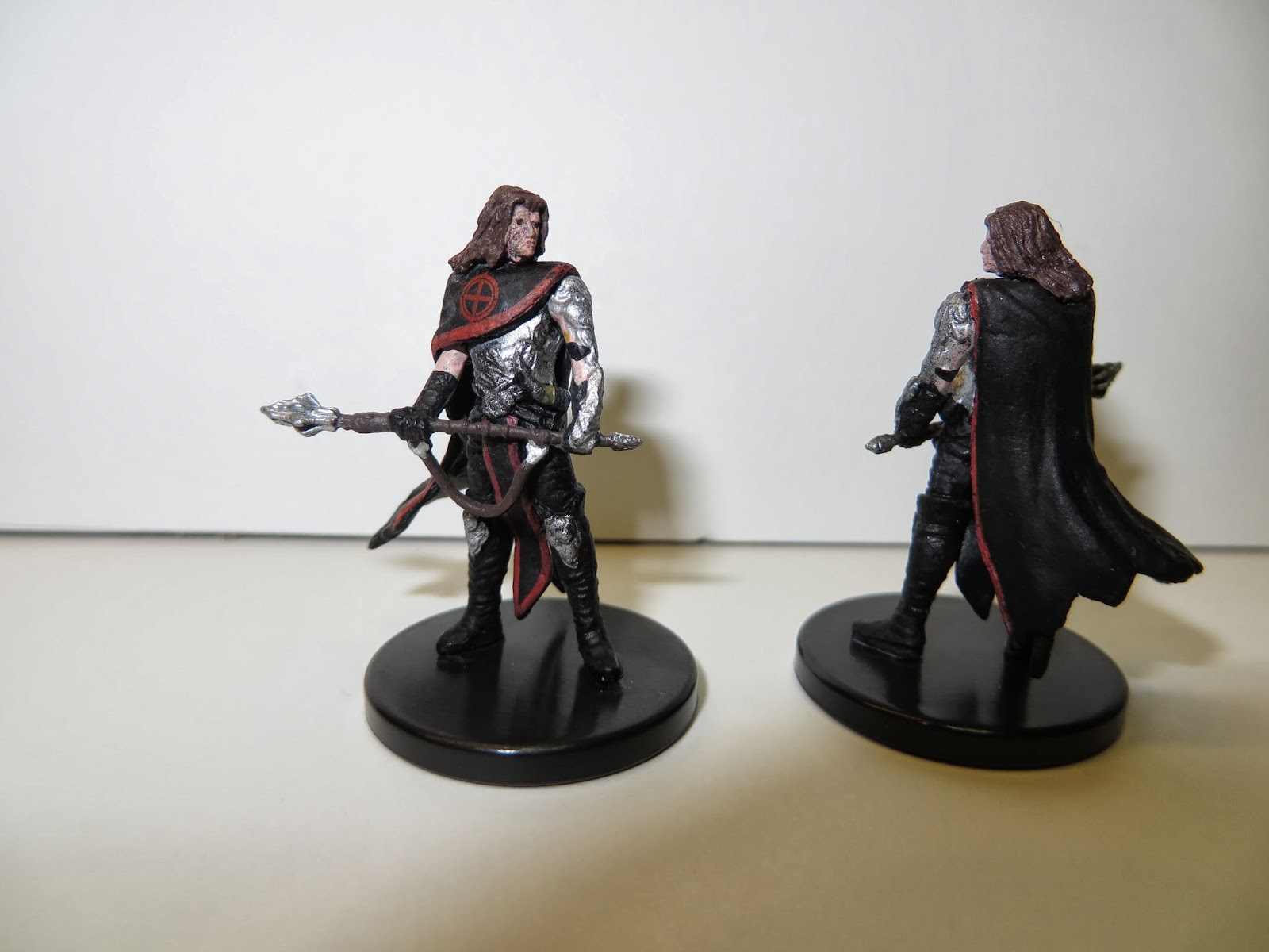 Real Minis: Pathfinder Battles wizkids Legends of Golarian in hand review