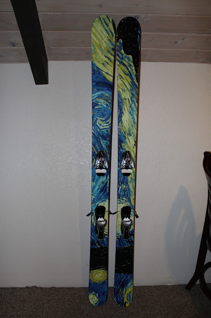 Gray Area: Custom Ski/Snowboard Topsheet