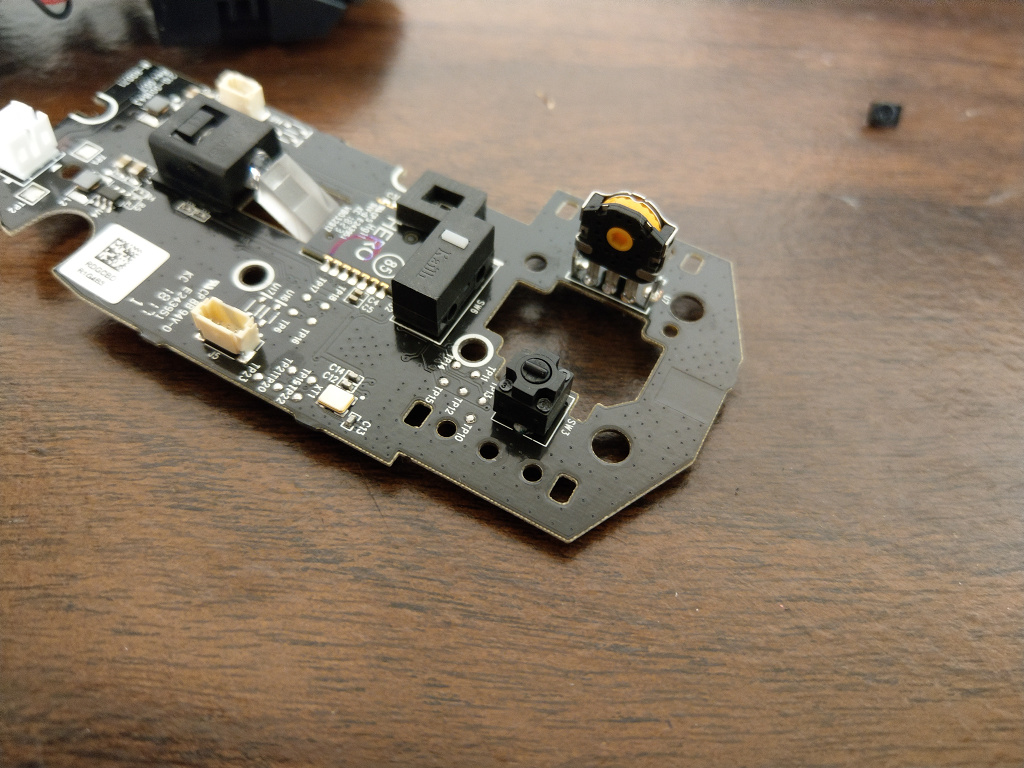 滑鼠 更換按鍵、拆解: 羅技 Logitech G304 無線滑鼠 拆解 & 按鍵更換 歐姆龍 OMRON D2F-01F 微動開關 ...