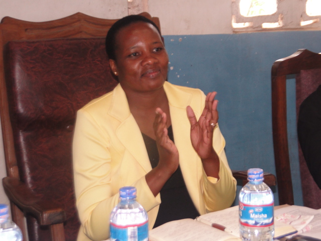 DC LIWALE NA APEC WAJA NA MBINU MPYA YA KUPUNGUZA AJALI | LIWALE BLOG ...