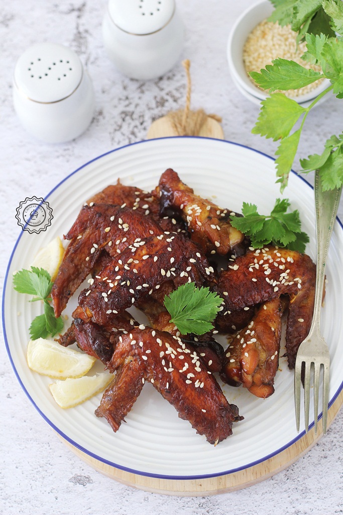 BAKED CARAMEL CHICKEN WINGS - Koki Adi