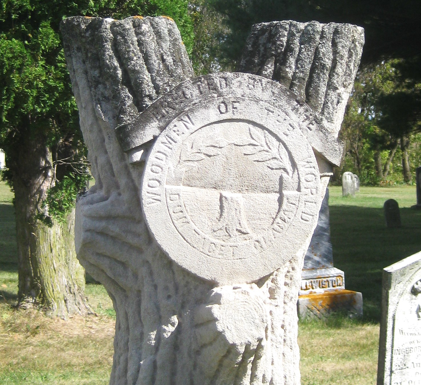 Detritus of Empire: Tree Shaped Tombstones - Genuine Woodmen Versions