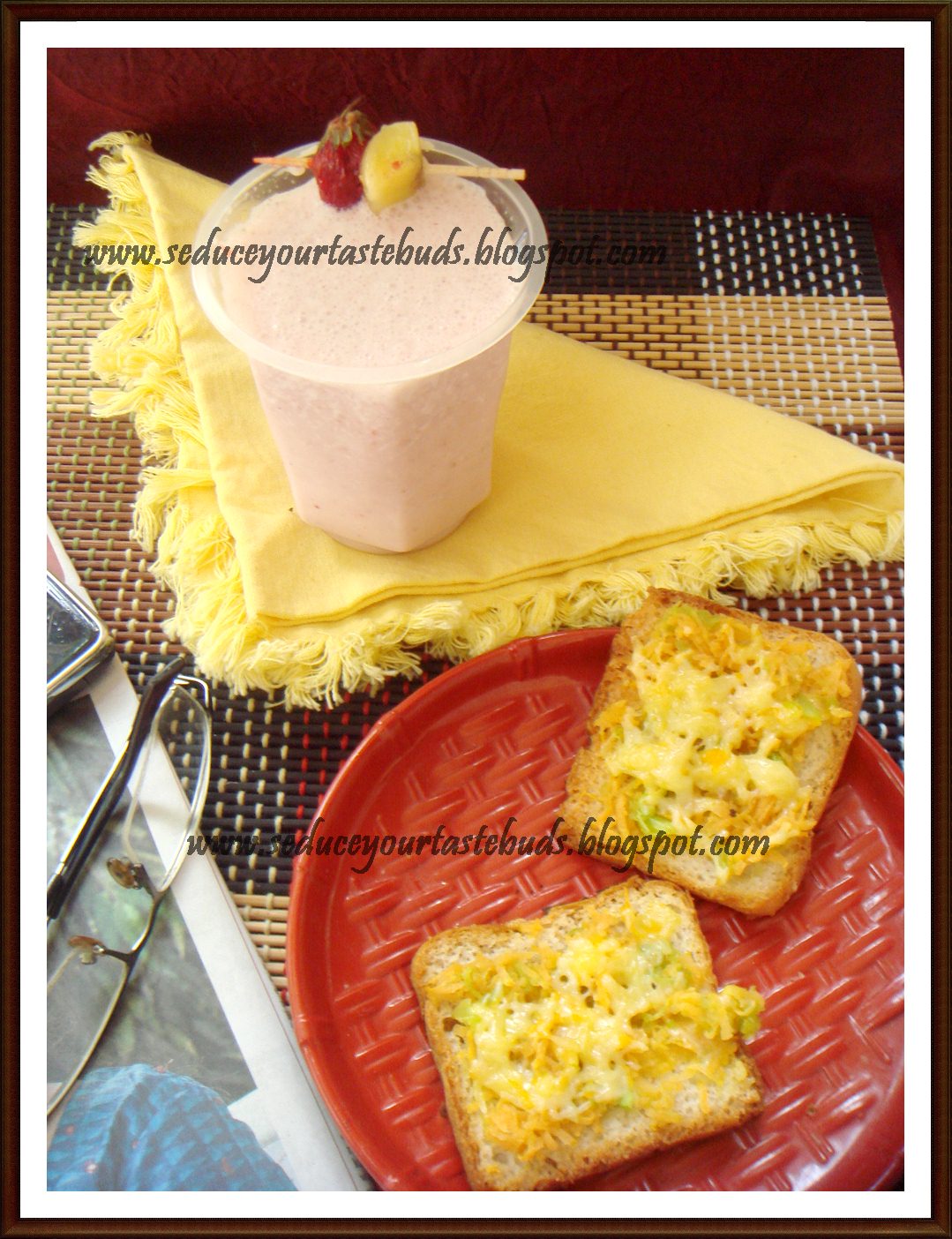 Cheesy Golden Toast & Wake Up Shake - Seduce Your Tastebuds...