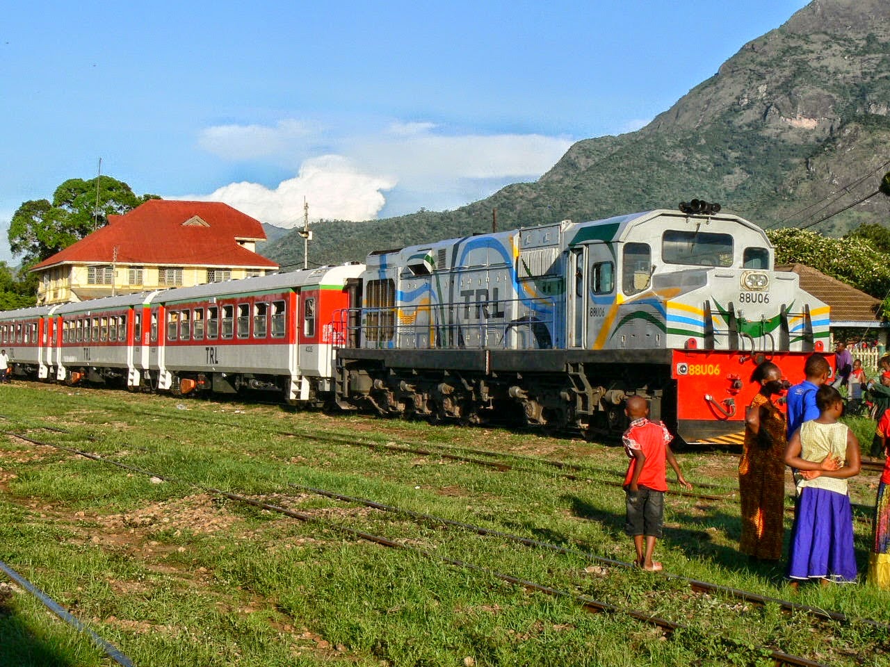 KARIBU NYUMBANI: HABARI NJEMA KUTOKA TRL KWA WATUMIAJI WA STESHENI YA ...