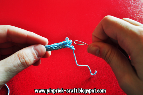 Pinprick: DIY KNITTED WRITING