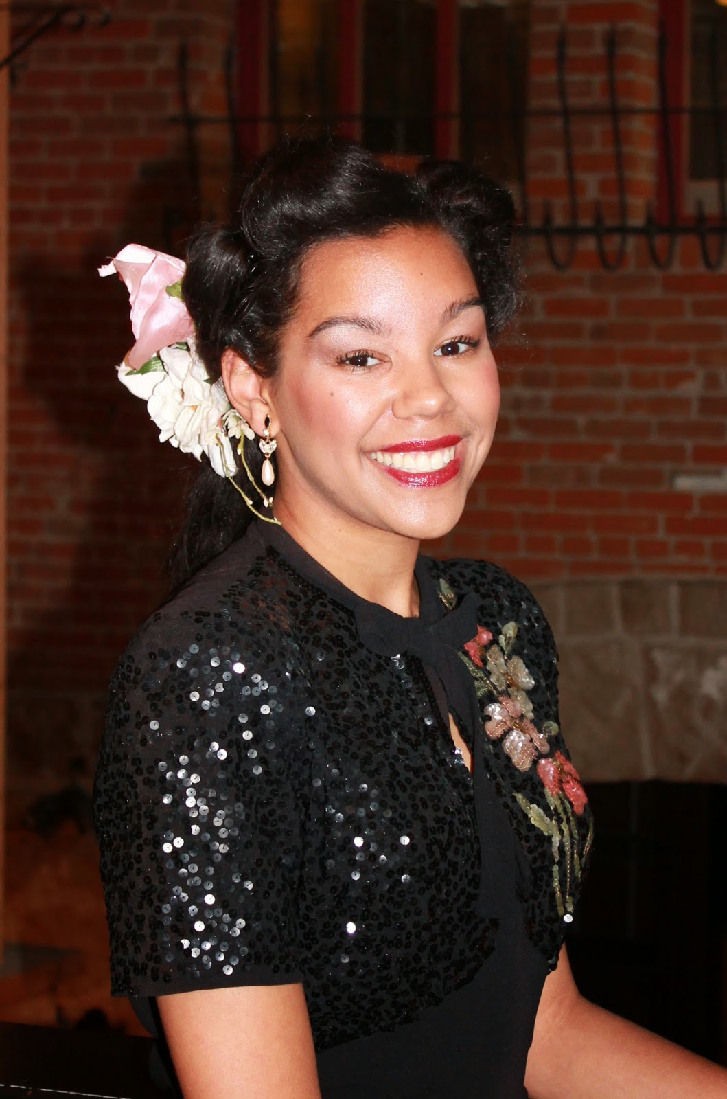 Swingin' With Ellie Shaw: photos