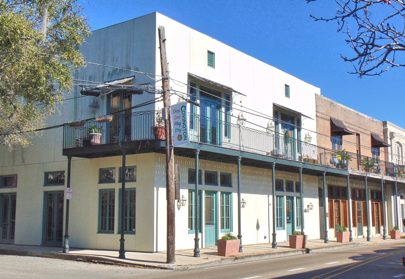 Covington Downtown: Photos from a Downtown Walk-Around