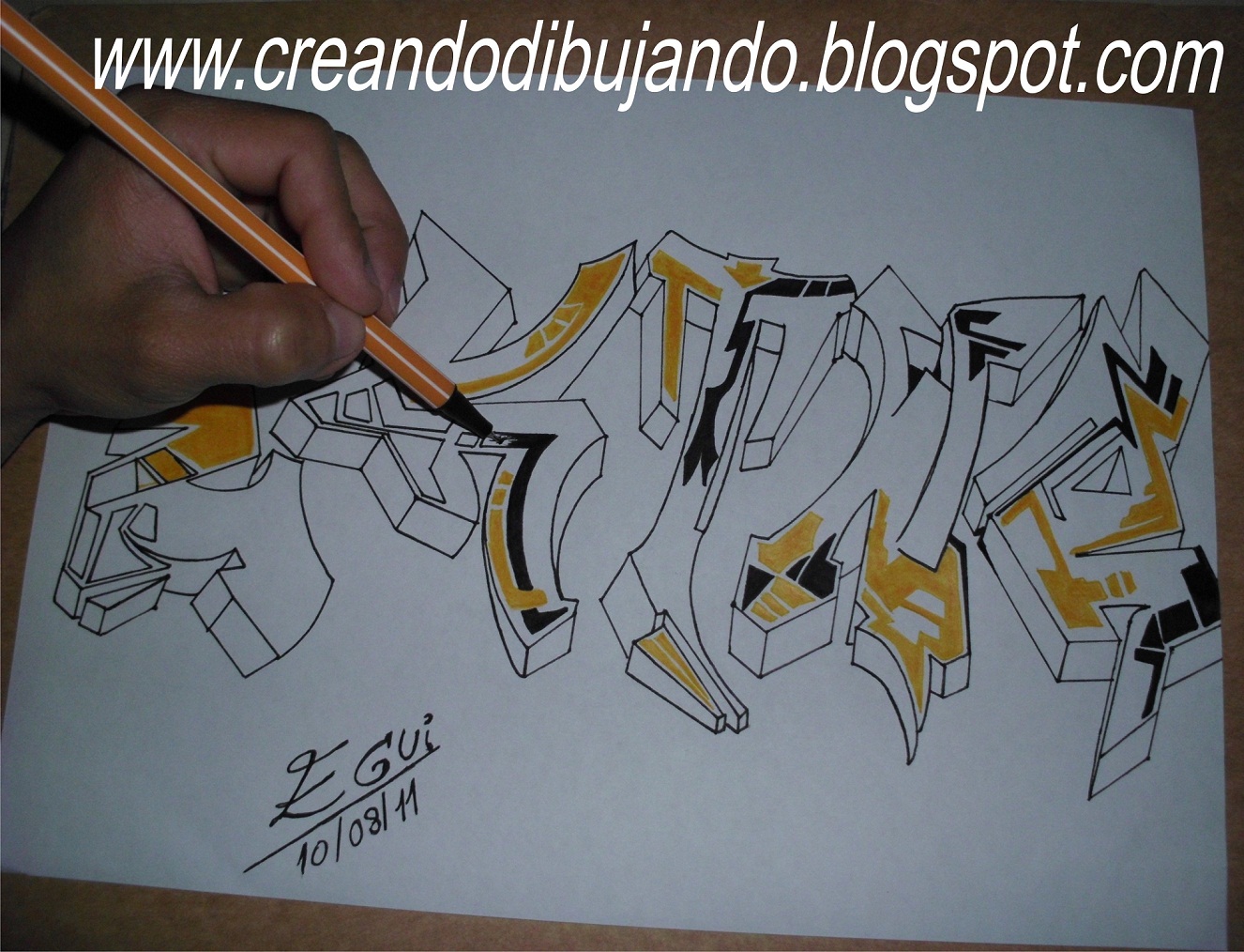 CREANDO & DIBUJANDO: NOMBRE EN LETRA INICIAL GRAFFITI: EKTWR - HECTOR