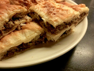 libyan food: Filo Pastry Meat Pie : Bureek Tajin (رقاق باللحم المفروم (قلاش