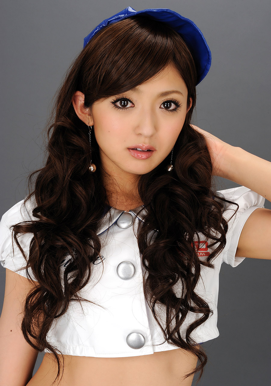 kanomatakeisuke: Kozue Nitta | Sexy Japanese Race Queen (Part 1)