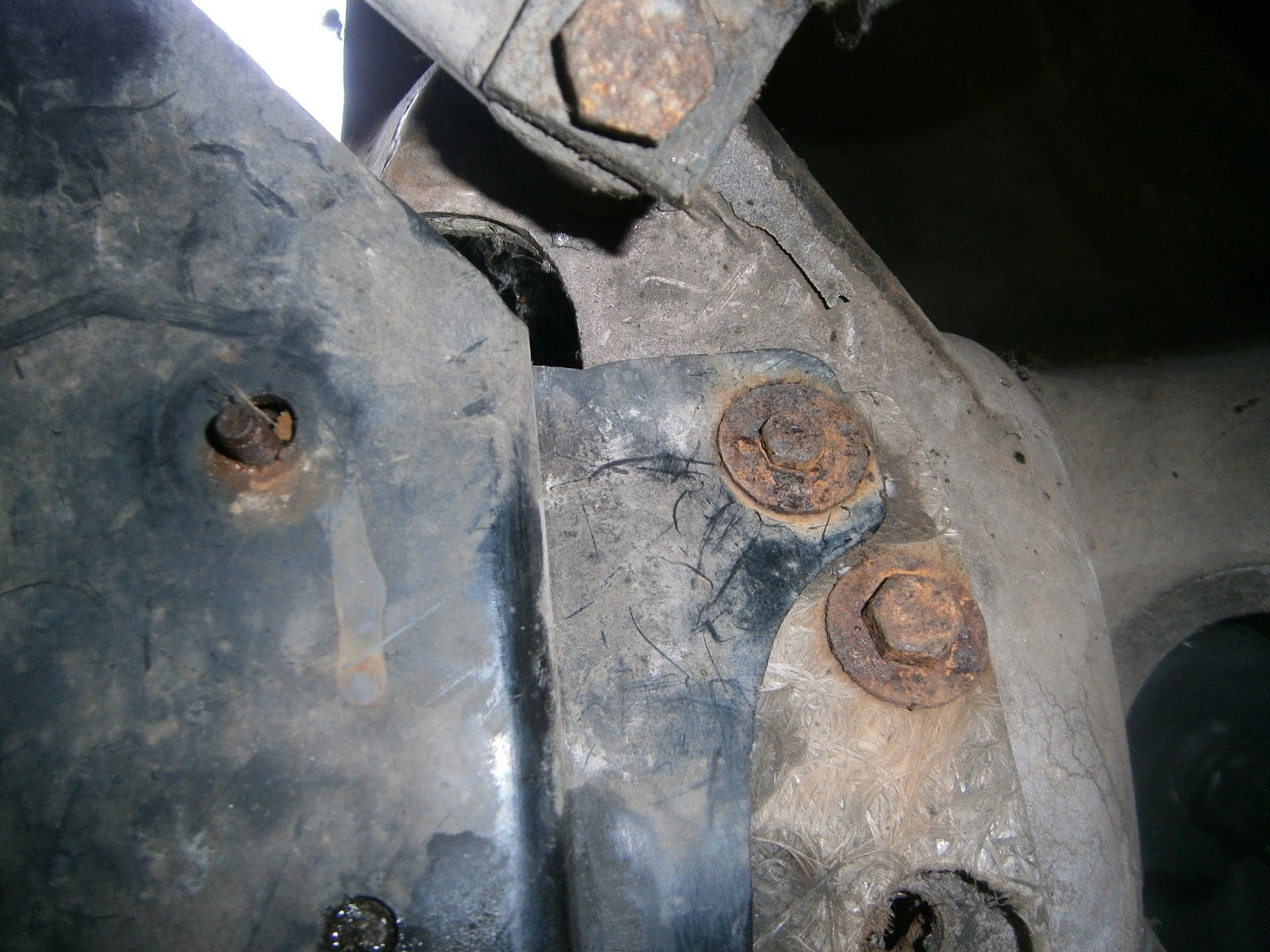 Lotus Excel Restoration: Removing the radiator, PAS pump and oil cooler