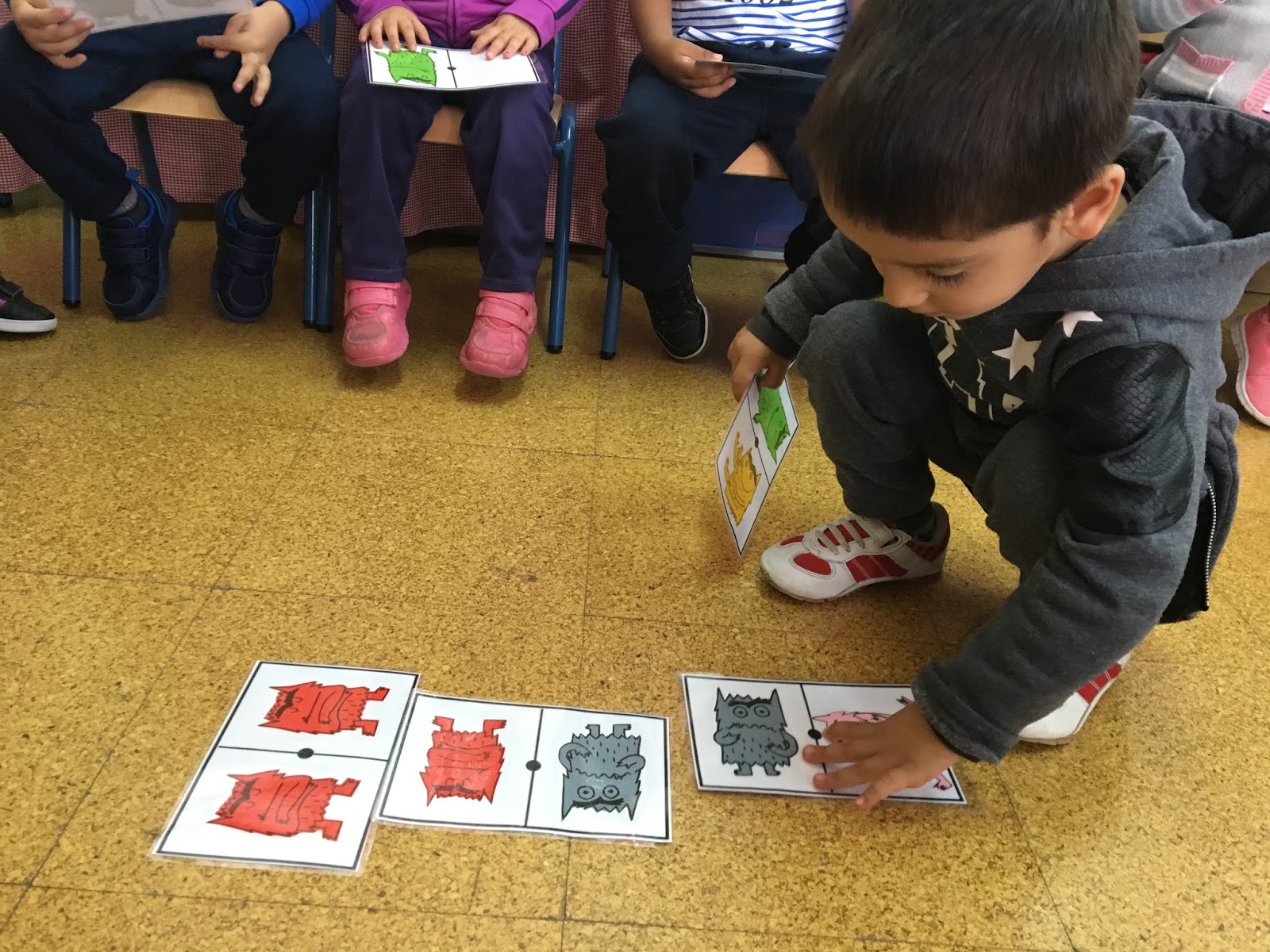 El Monstruo de Colores: El dominó del "Monstruo de colores"