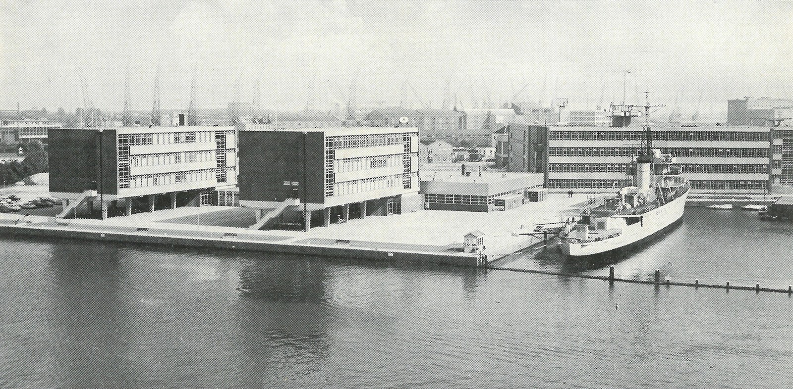 Marineterrein Amsterdam: Foto's uit jaren zestig van lesgebouwen TOKM ...
