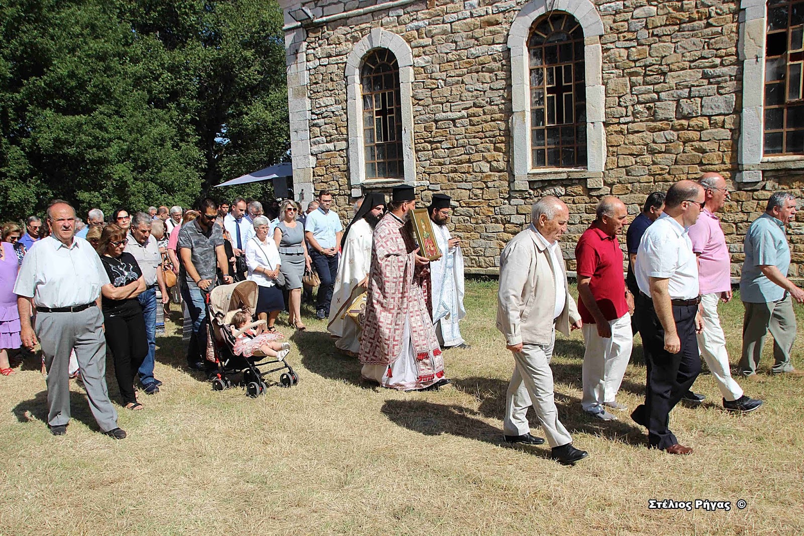 ΑΝΤΙΛΑΛΟΙ ΤΗΣ ΑΡΝΑΙΑΣ: Ο εορτασμός της Αγίας Παρασκευής στην Αρναία