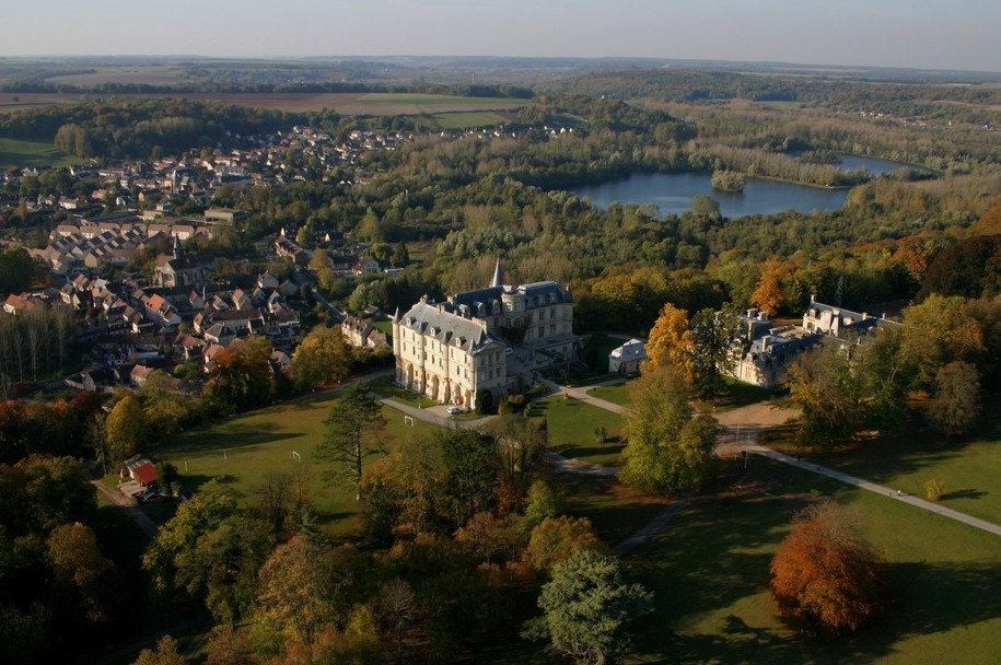Les Châteaux Royaux , Seigneuriaux et les villes Royales, Historique en ...