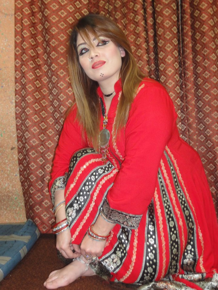 Pashto Cinema | Pashto Showbiz | Pashto Songs: Pashto Female Singer, TV ...
