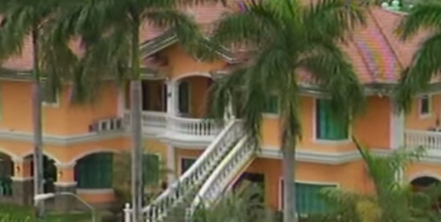 Lito Lapid Luxurios Family Mansion In The City Of Pampanga. - Daily ...