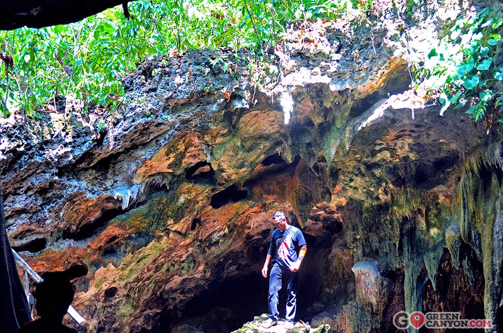 Ornamen Edukasi di Gua Karst Pangandaran | Wisata Green Canyon ...